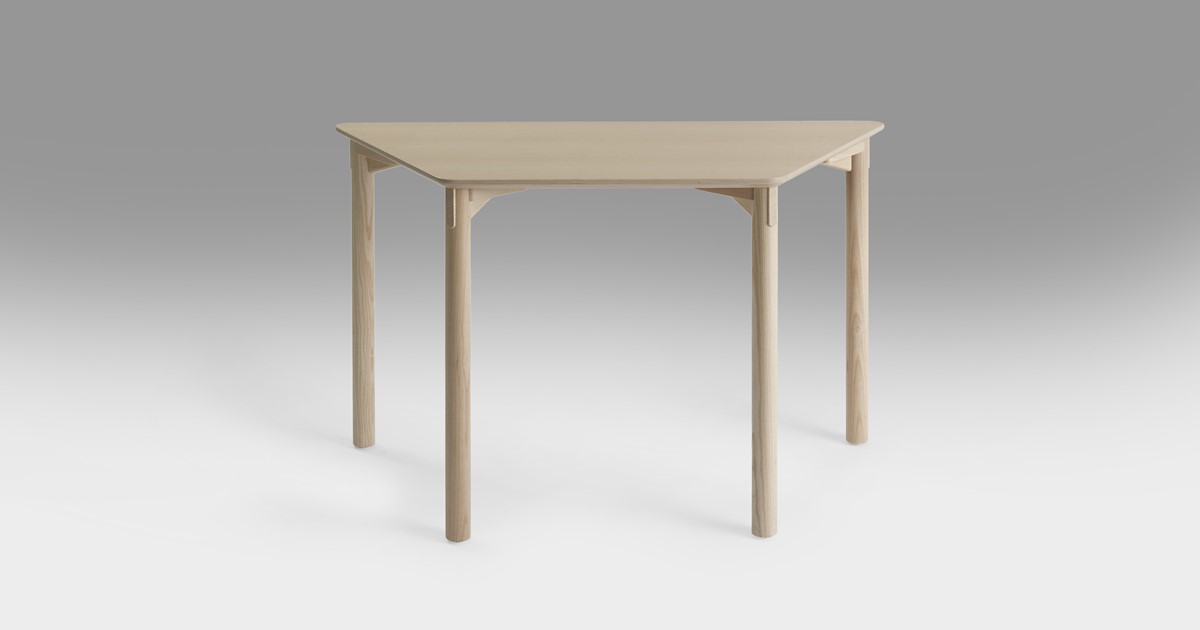 Studio V, trapezoid table - Modern wooden table for learning ...